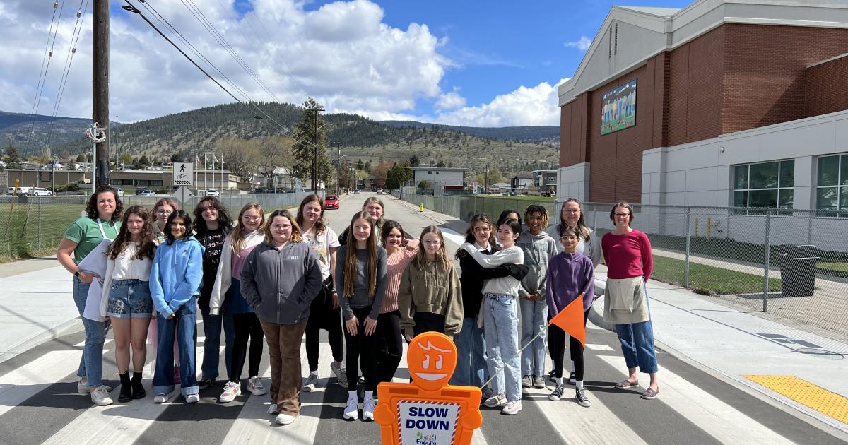 KVR students help City roll out new initiative to make streets brighter ...